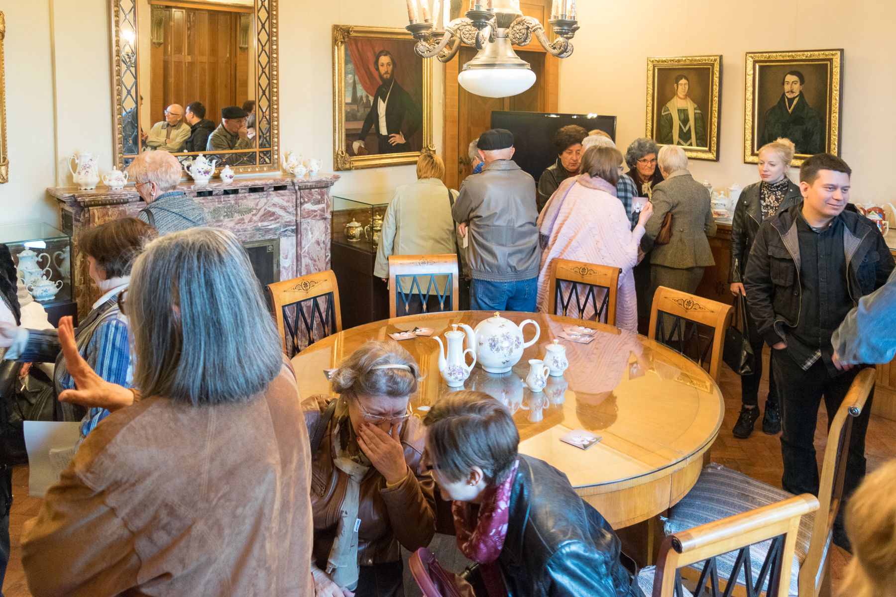 Чајници Марије Касаш у Музеју у Сремским Карловцима | Dnevnik