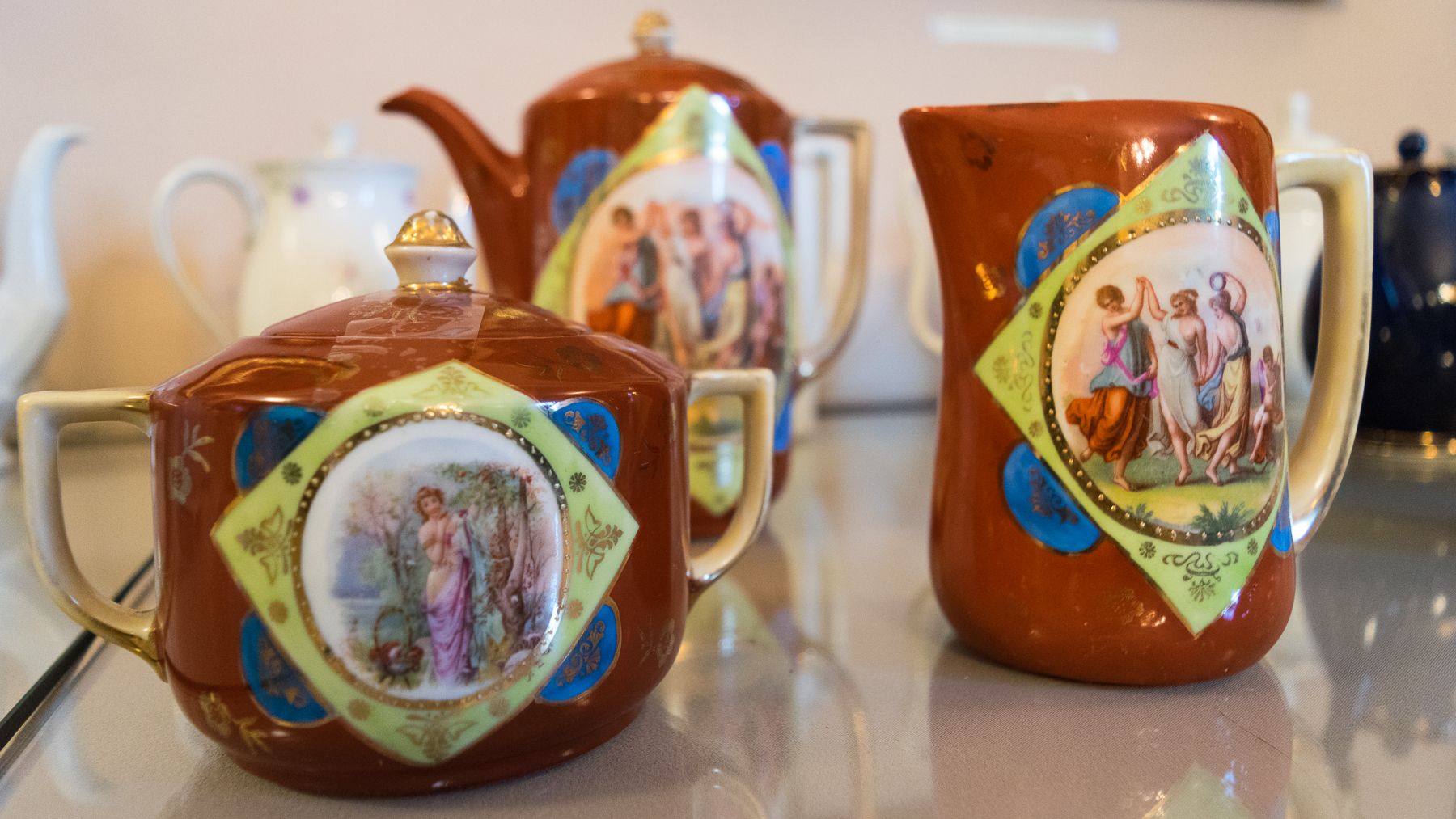 Чајници Марије Касаш у Музеју у Сремским Карловцима | Dnevnik