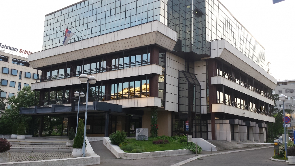 ПИО фонд: Наводни радници ПИО фонда долазе на врата пензионера | Dnevnik