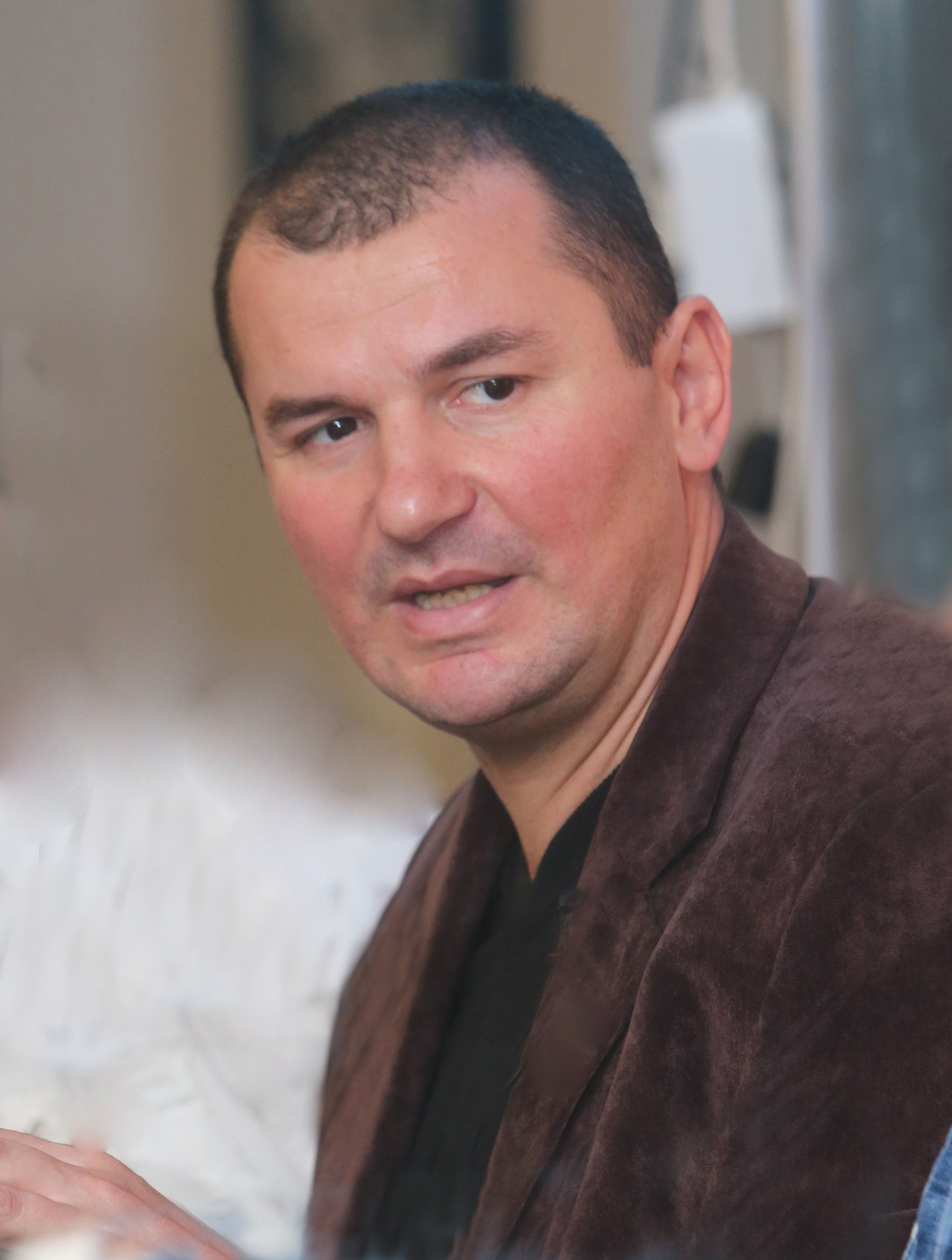 Енес Халиловић, књижевник: Поезија је књижевно праосећање | Dnevnik