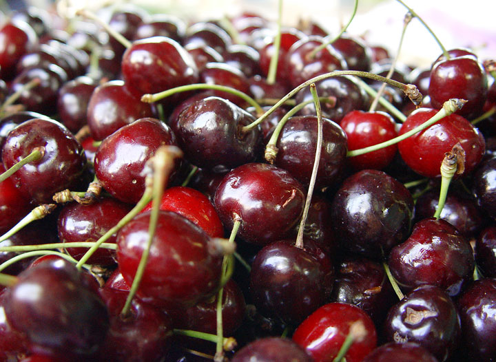 (ФОТО) УСПЕ ИЗ ПРВЕ Лења пита с вишњама по старинској рецептури ...