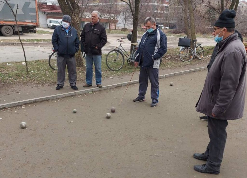 И боћање је весник пролећа: Олимпијски спорт за пензионере | Dnevnik