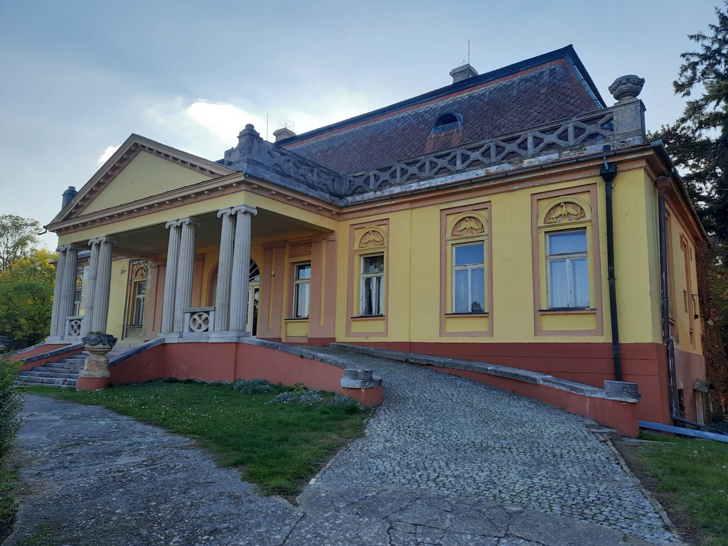 Почела обнова Великог дворца у Кулпину | Dnevnik