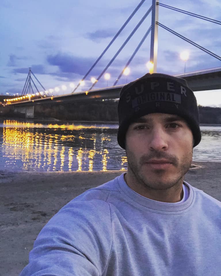 Хуманитарно купање на Штранду за лечење мале Лане Јовановић | Dnevnik