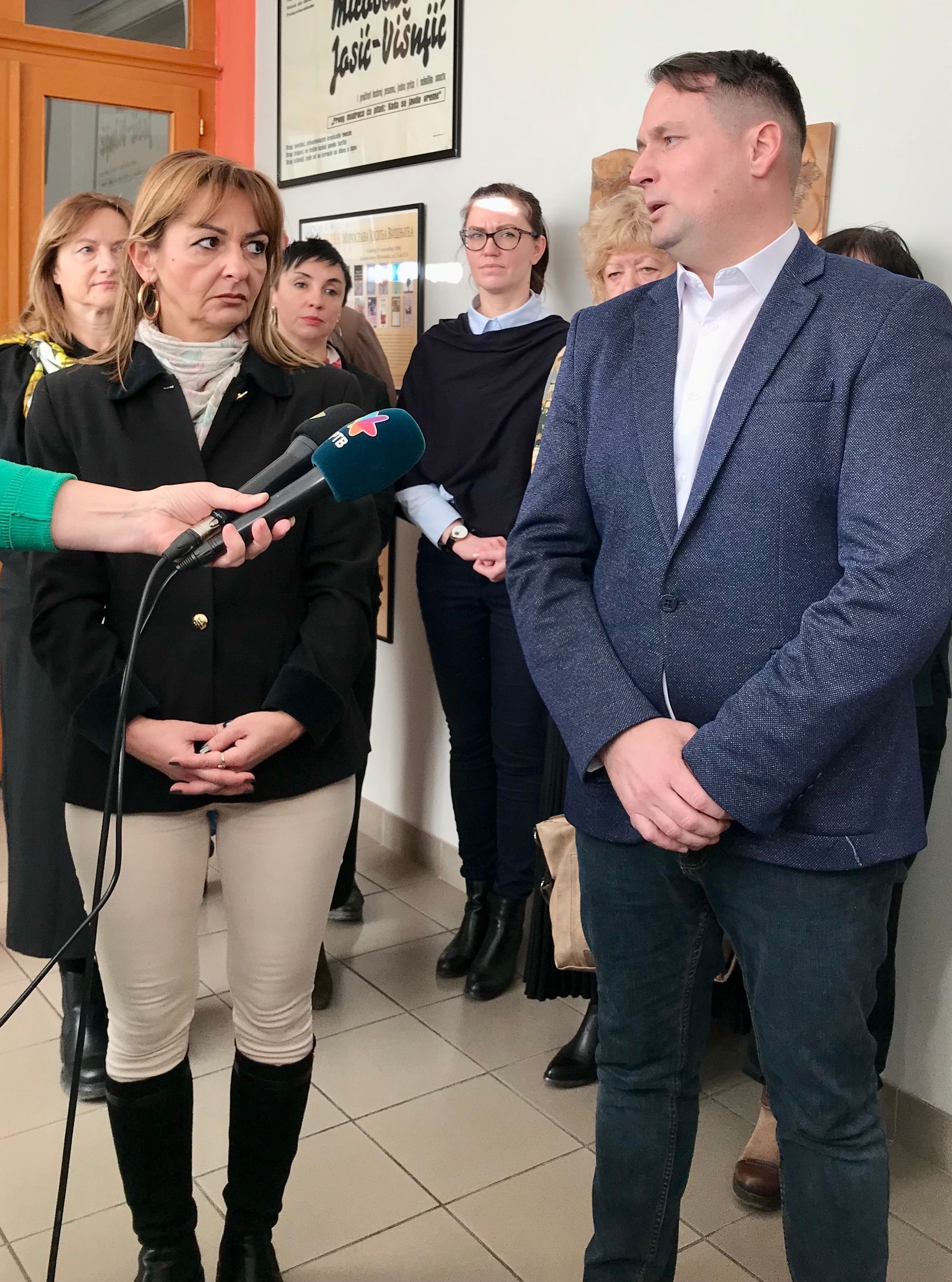 Књиге и компјутери на поклон библиотеци у Сомбору | Dnevnik