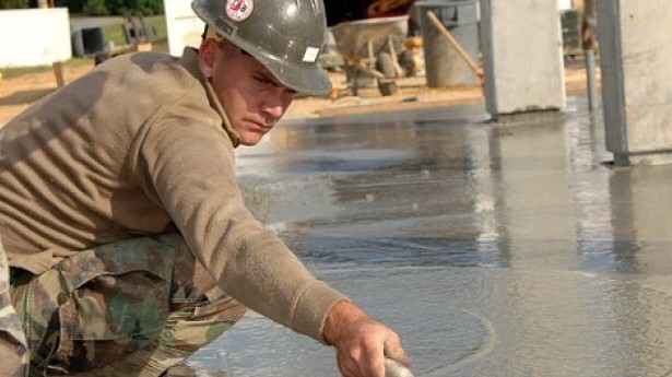 ЕВО КОЈИ ПОСЛОВИ СУ НАЈТРАЖЕНИЈИ У СРБИЈИ У врху су занатлије, са листе ...