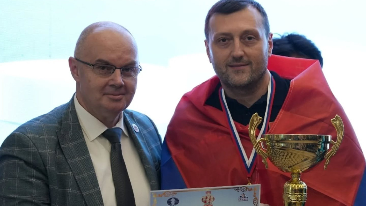 DEJAN JAKOVLJEVIĆ PRVAK SVETA: Srbiji tri medalje na amaterskom ...