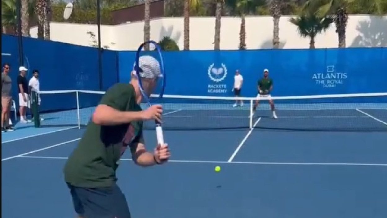 (Video) Đoković „dodaje gas“: Novi sparing partner za jaču pripremu ...