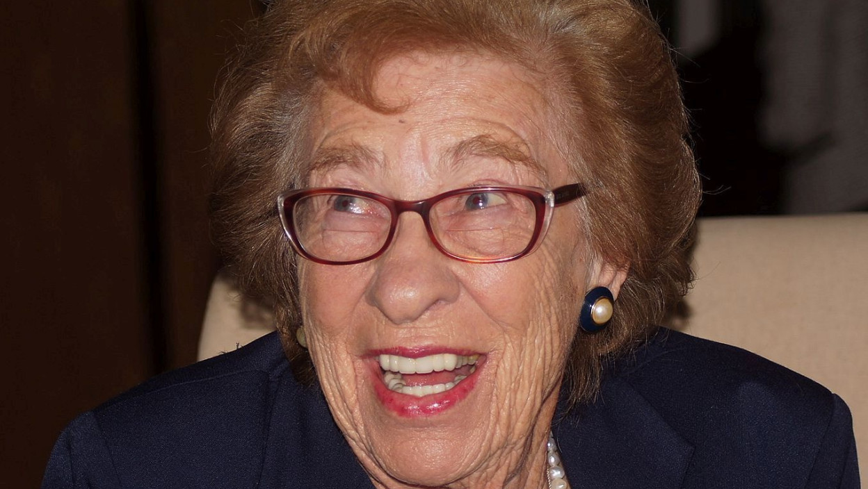 U 96. godini preminula polusestra Ane Frank: Eva Šlos je preživela ...