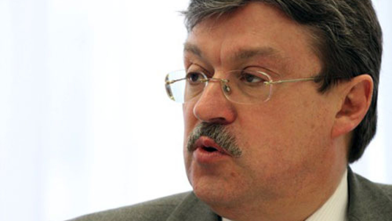 Предраг Симић: Србија има швајцарски путоказ неутралности - Dnevnik